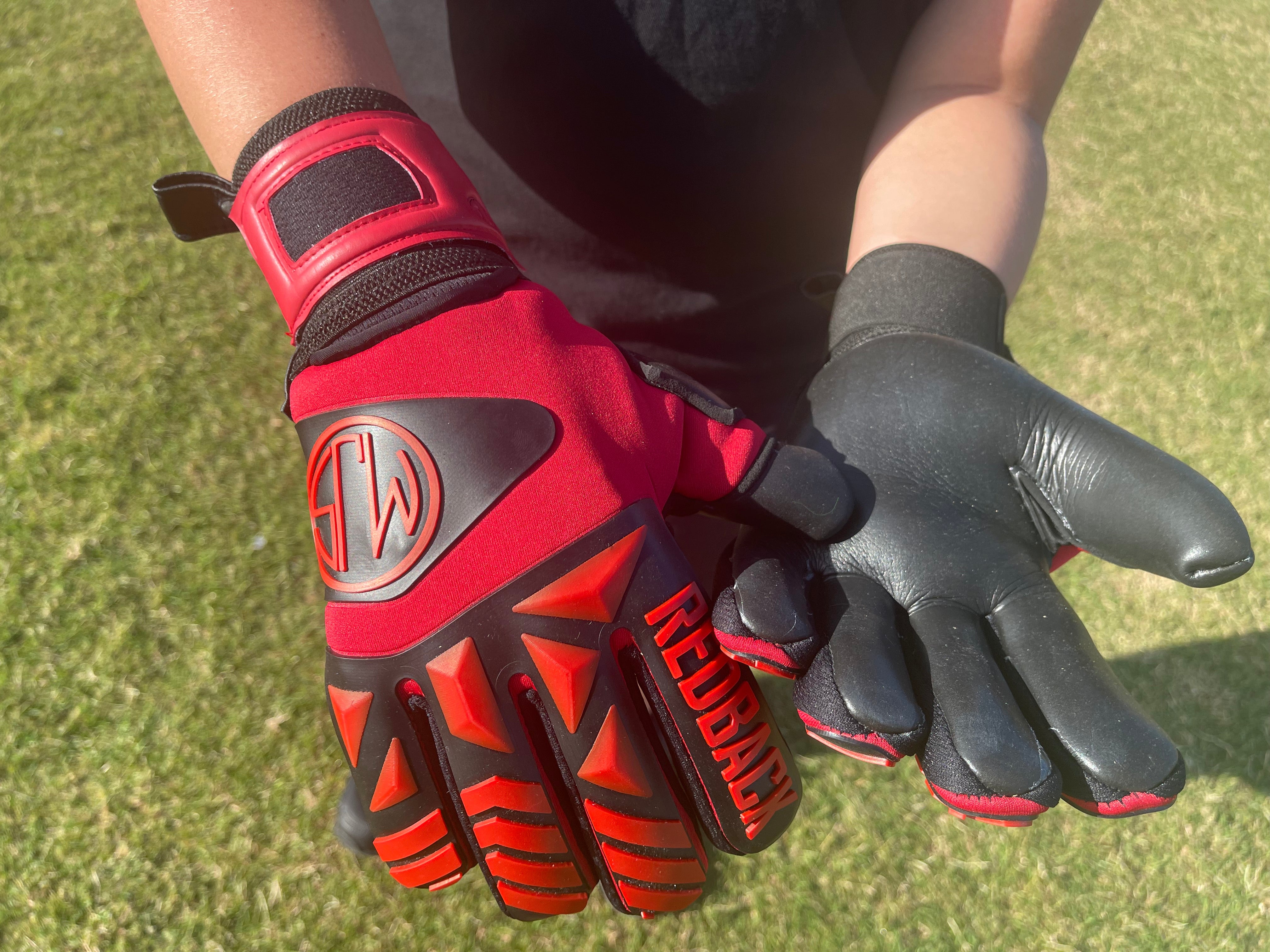 REDBACK series – mjsgloves